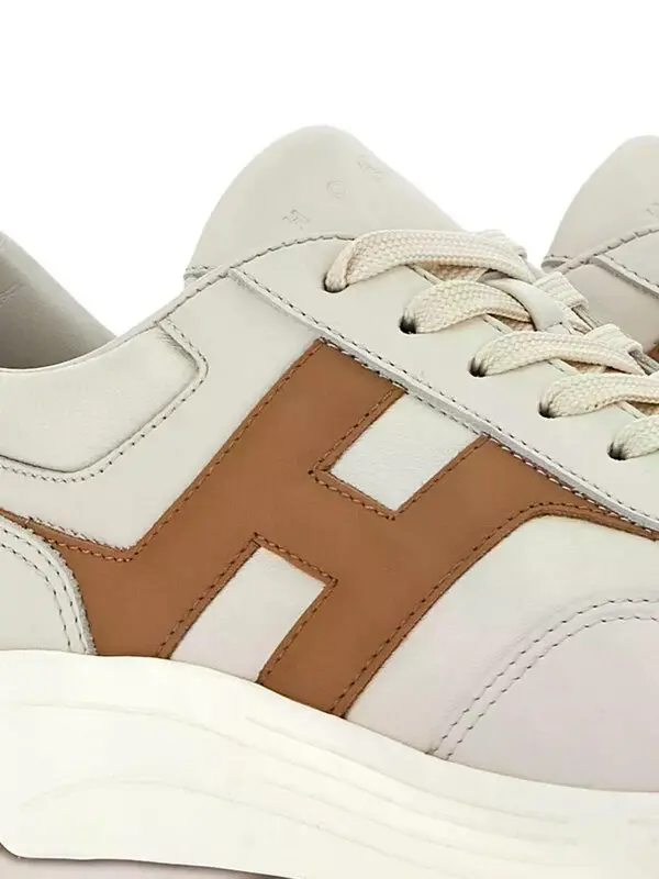 Hogan Logo Appliqué Sneakers - Neutrals