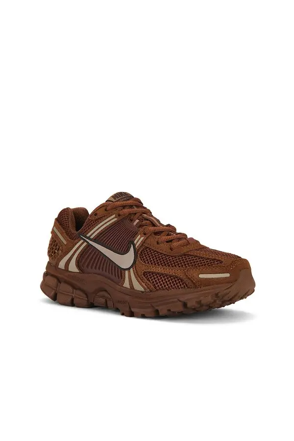 Nike Zoom Vomero Sneakers - Fauna Brown, Mink Brown, & Velvet Brown