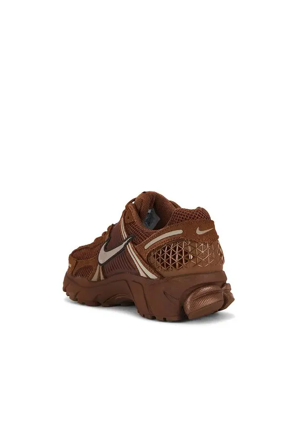 Nike Zoom Vomero Sneakers - Fauna Brown, Mink Brown, & Velvet Brown
