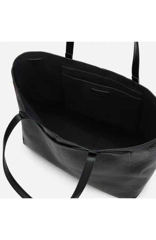 WE-AR4 The Pixie Leather Tote - Black