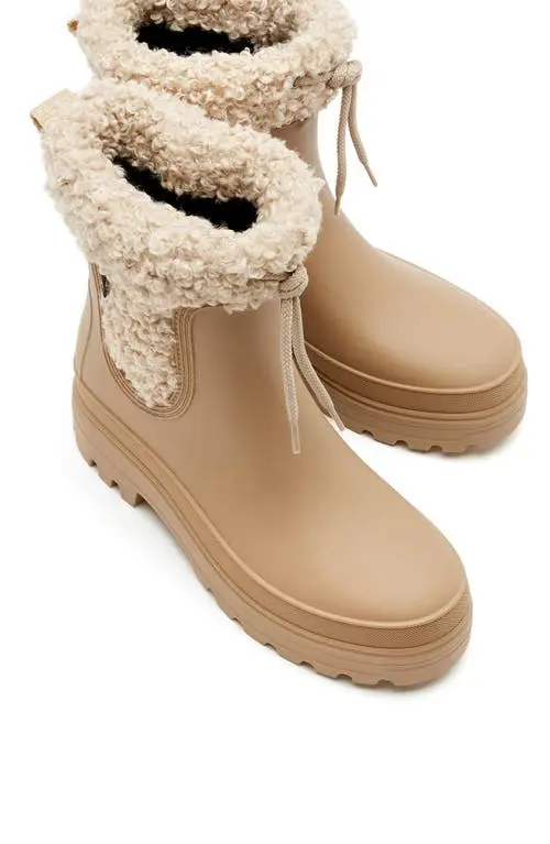 La Canadienne Peak Faux Shearling Winter Boots - Camel Rubber