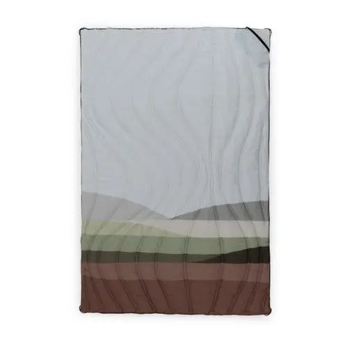 ONIVA Aura Outdoor Puffer Blanket - Afternoon Fields