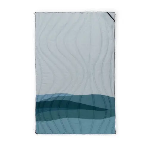 ONIVA Aura Outdoor Puffer Blanket - Morning Ocean