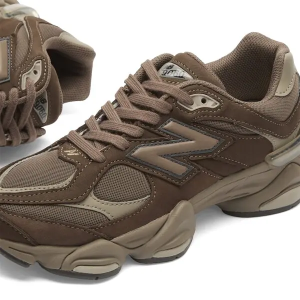 NEW BALANCE 9060 Sneakers