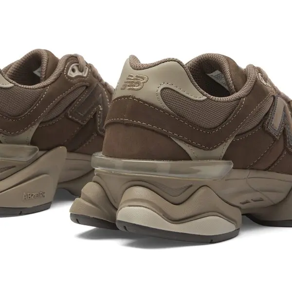 NEW BALANCE 9060 Sneakers