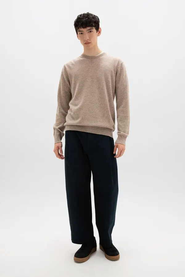 Johnstons Of Elgin Light Cashmere Round Neck Jumper