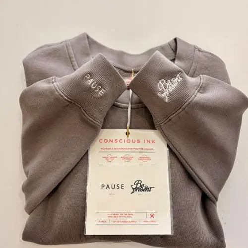 CONSCIOUS INK Pause Be Present Manifest Sweatshirt With Ink - Faded Grey