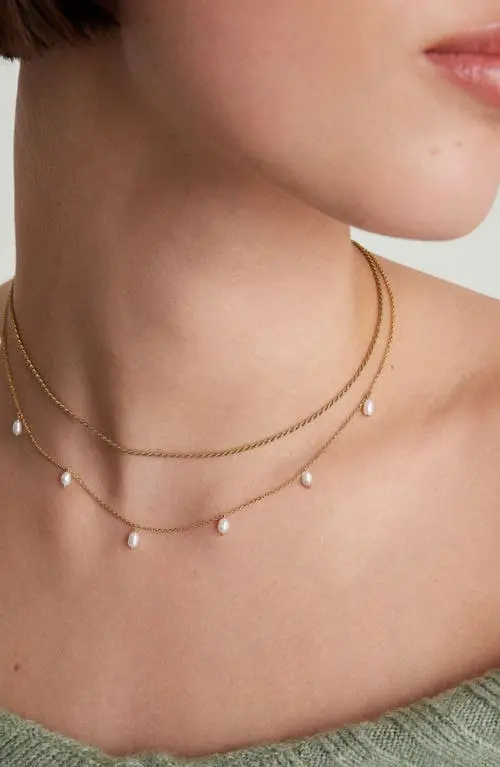 Mejuri Tiny Pearl Station Necklace
