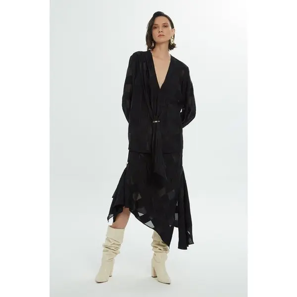GIZIA V-neck Long Sleeve Blouse