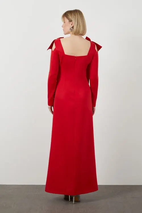 GIZIA Formal Dress With Bow Detail And Slit