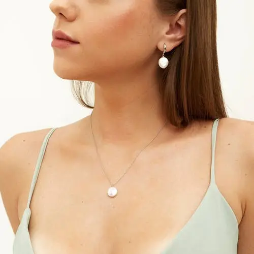 SPERO LONDON Baroque Pearl Pendant Necklace