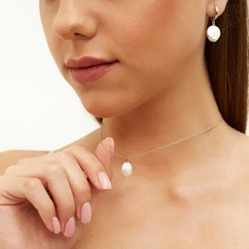 SPERO LONDON Baroque Pearl Pendant Necklace