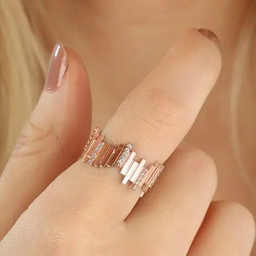 SPERO LONDON Bar Sterling Ring - Rose Gold