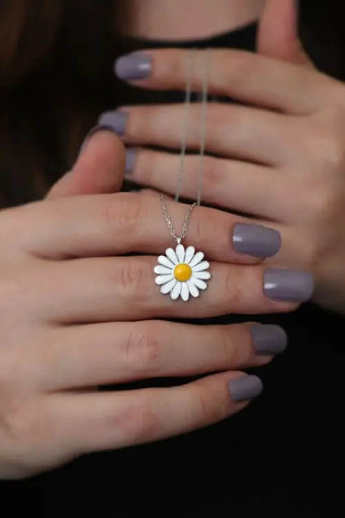 SPERO LONDON Sterling Daisy Pendant Necklace - Silver