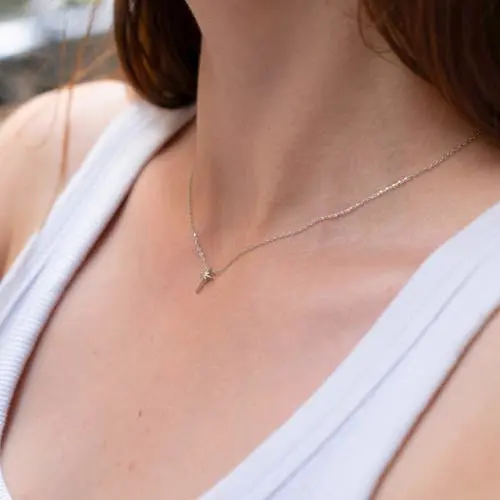 SPERO LONDON Single Star Pendant Necklace - Silver