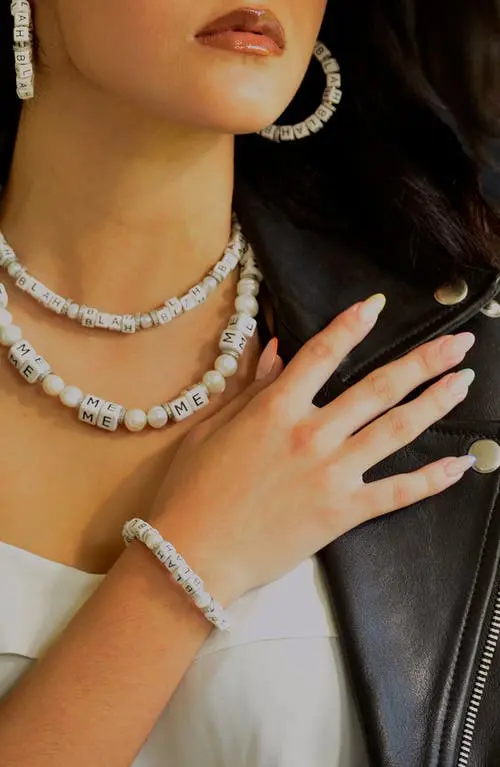 VENESSA ARIZAGA Blah Blah Blah Necklace