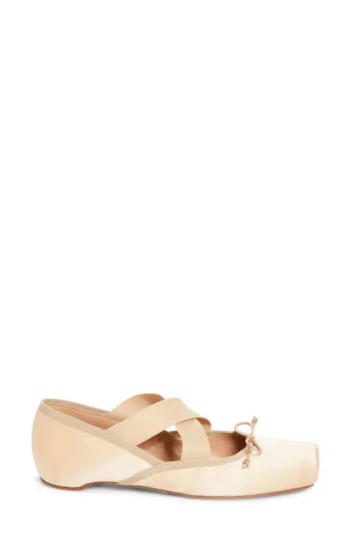 CHRISTIAN LOUBOUTIN Cassiasticina Ballet Flat - Blush/blush