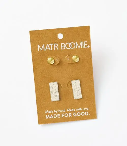 MATR BOOMIE Haveli Etched Earring Set