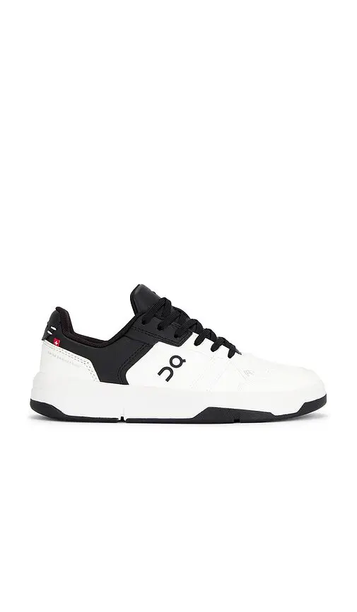 On The Roger Clubhouse Sneakers - White & Black