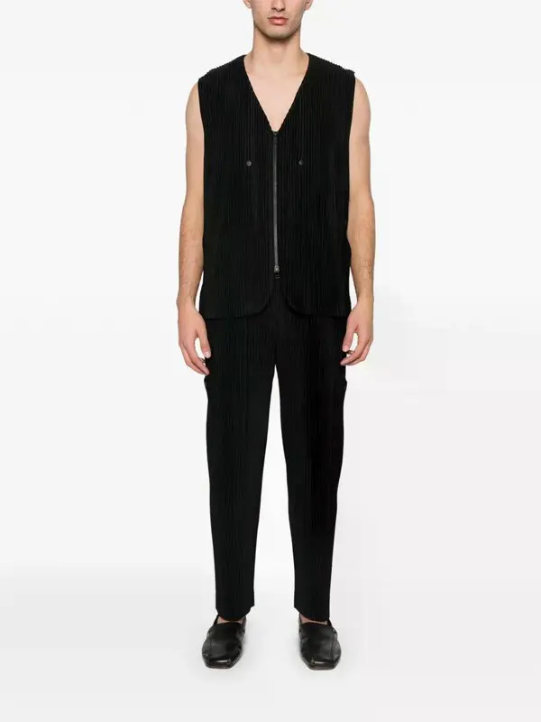Issey Miyake Quarry Zipped Gilet - Black