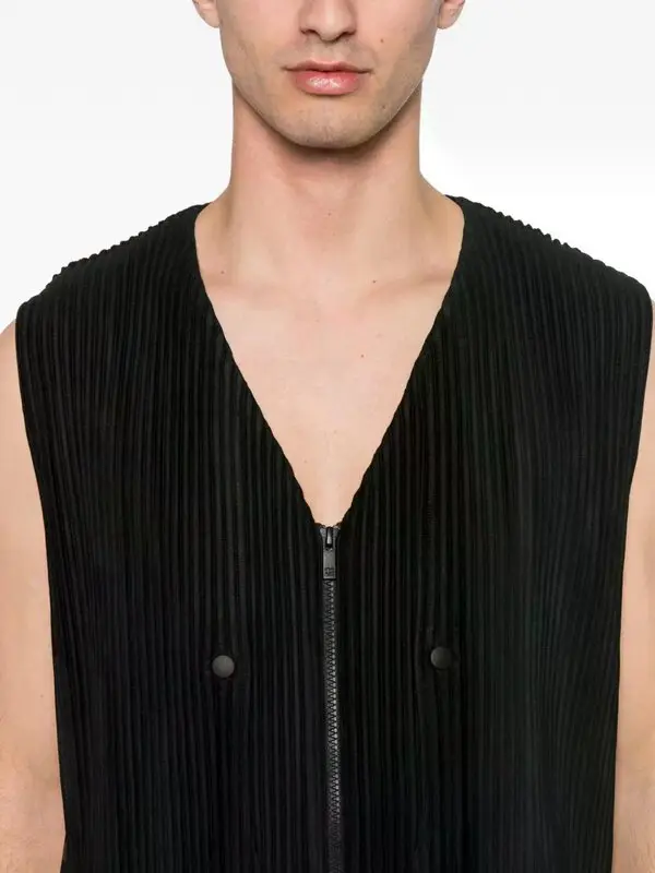Issey Miyake Quarry Zipped Gilet - Black