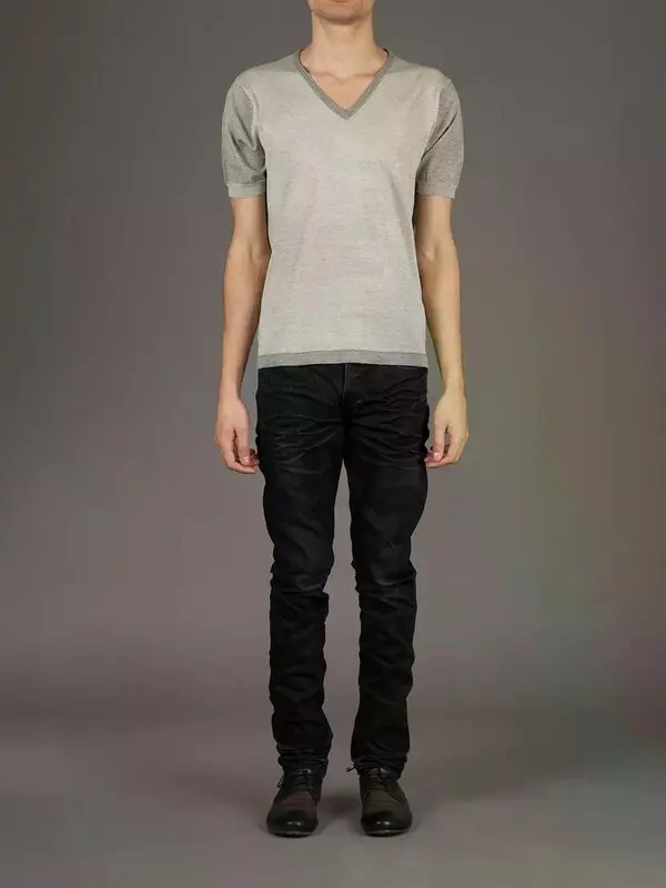 SIDE SLOPE V-neck T-shirt