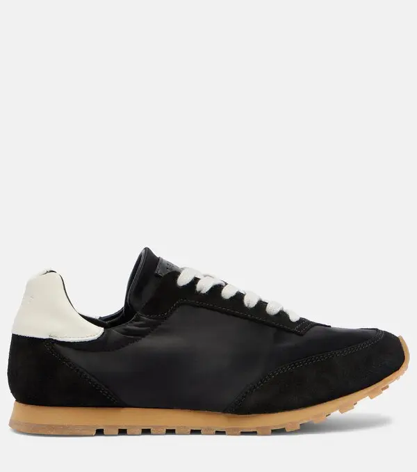Le Monde Beryl Slim Runner Sneakers - Black