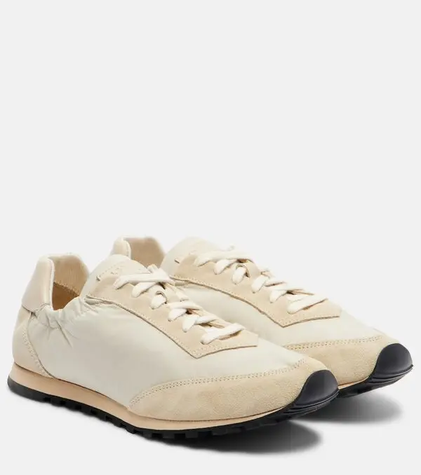Le Monde Beryl Slim Runner Sneakers - White