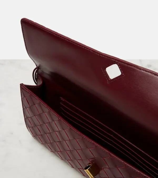 Bottega Veneta Andiamo Intrecciato Leather Clutch - Burgundy