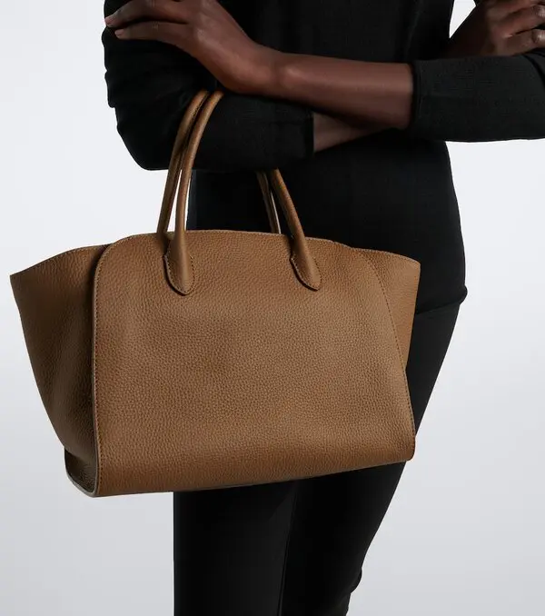 THE ROW Marlo 12 Leather Tote Bag - Brown