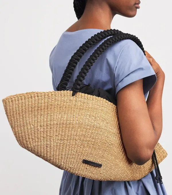 Muuñ Straw Shell Tote Bag
