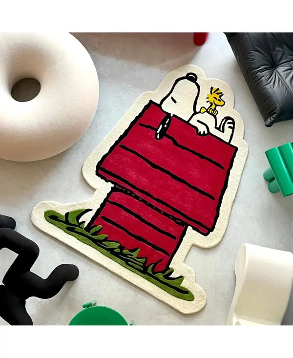 MAISON DEUX Peanuts Dog House Rug