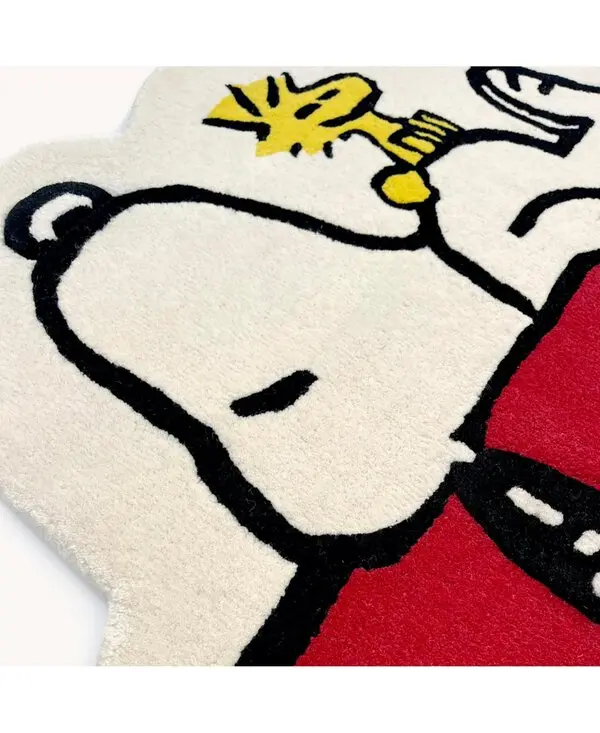 MAISON DEUX Peanuts Dog House Rug