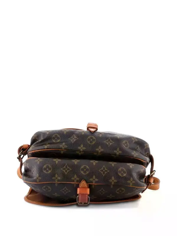 LOUIS VUITTON Saumur 30 Crossbody Bag Monogram Canvas