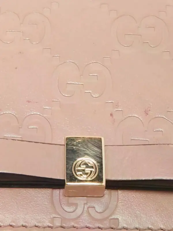 Gucci Logo-debossed Wallet