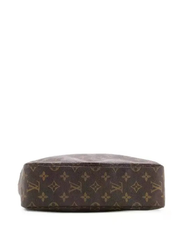 LOUIS VUITTON Trousse Toiletry Monogram Canvas 28 Pouch