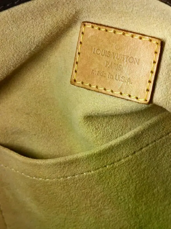 LOUIS VUITTON Artsy Handbag Monogram Canvas Mm - Brown