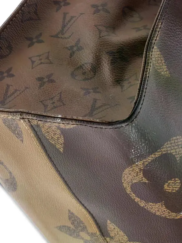 LOUIS VUITTON Onthego Reverse Monogram Giant Gm Tote Bag - Brown