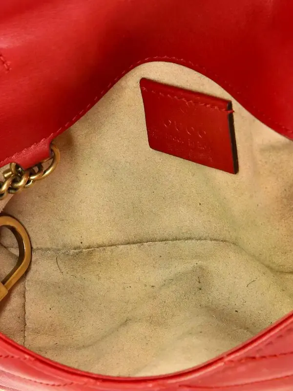 Gucci Gg Marmont Flap Super Mini Crossbody Bag - Red