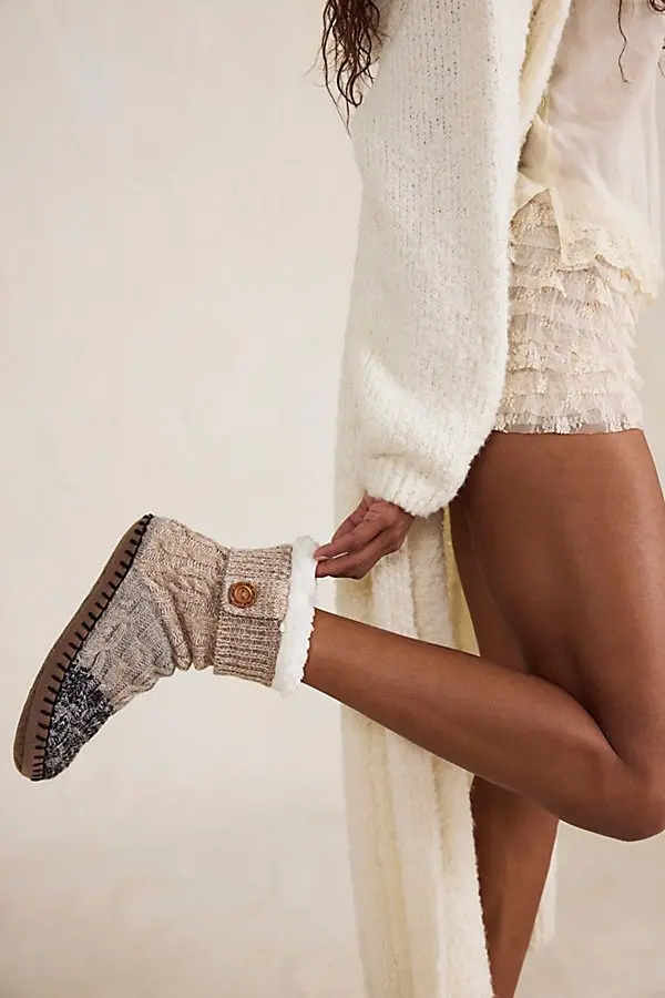 Free People Cabled Marled Slipper Socks - Tan/black