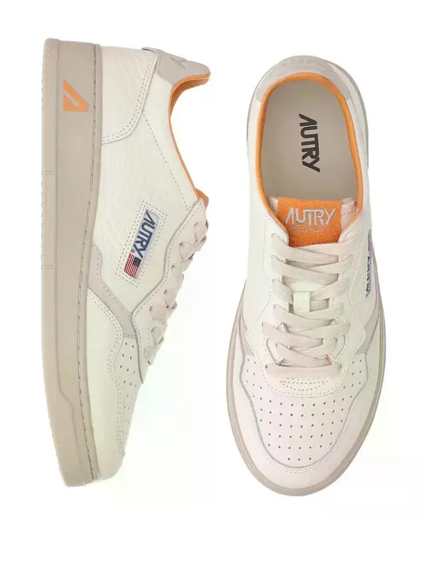 AUTRY Medalist Perforated Suede Insert Sneakers - Neutrals