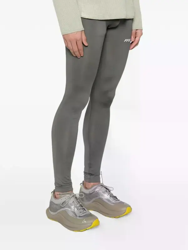 FAMILY FIRST Side-pocket Performance Leggins