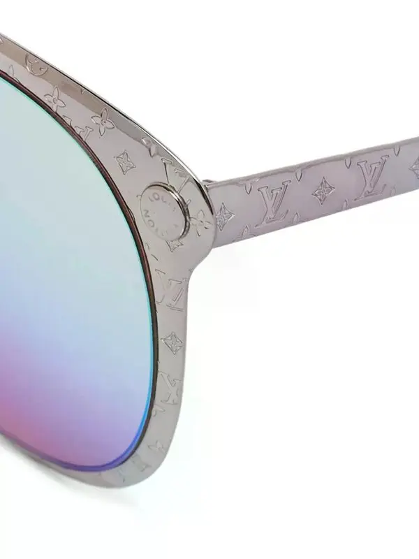 LOUIS VUITTON Aviator Sunglasses