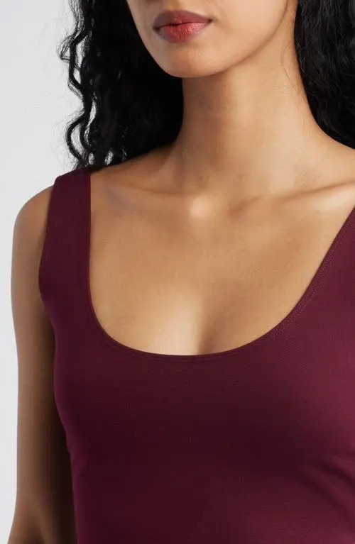 ARTLESS FOREVER Inez Scoop Neck Tank - Merlot