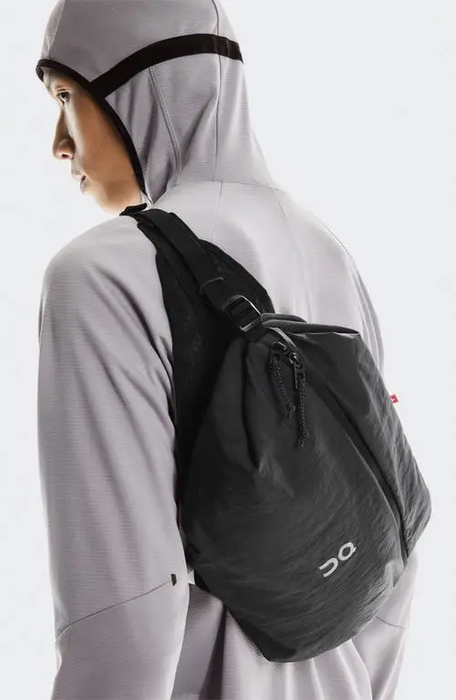 On 9-liter Sling Pack - Magnet/black