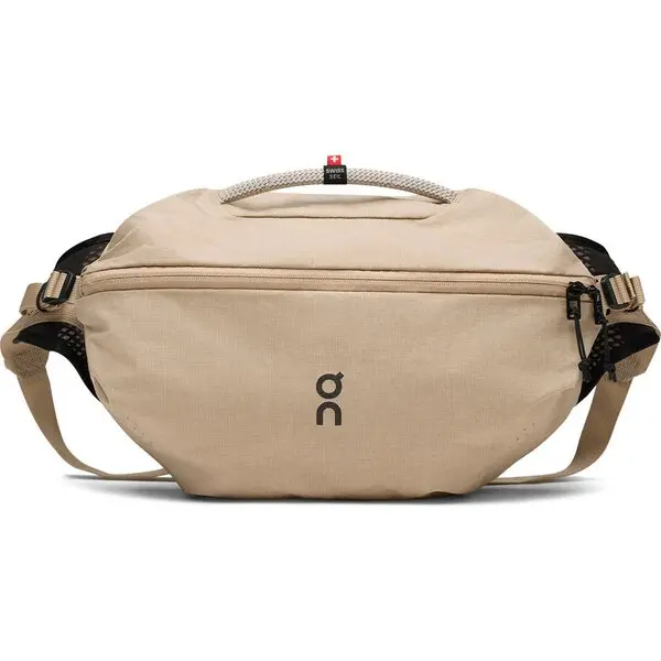 On 9-liter Sling Pack - Sand/black