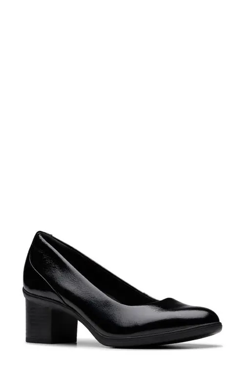 Clarks Shaya Poppy Pump - Black Patent