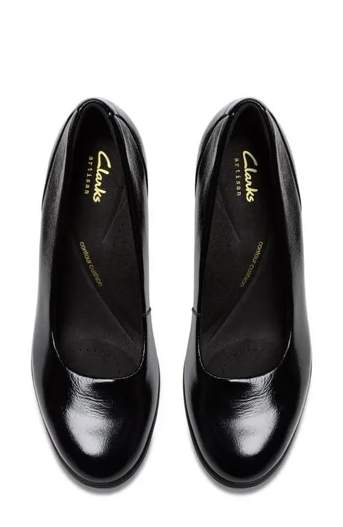 Clarks Shaya Poppy Pump - Black Patent