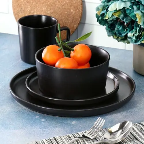 ELAMA Luxmatte 16 Piece Dinnerware Set - Black