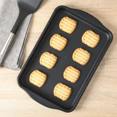 OSTER Teston Platinum Collection 13x9 Inch Nonstick Carbon Steel Cookie Sheet